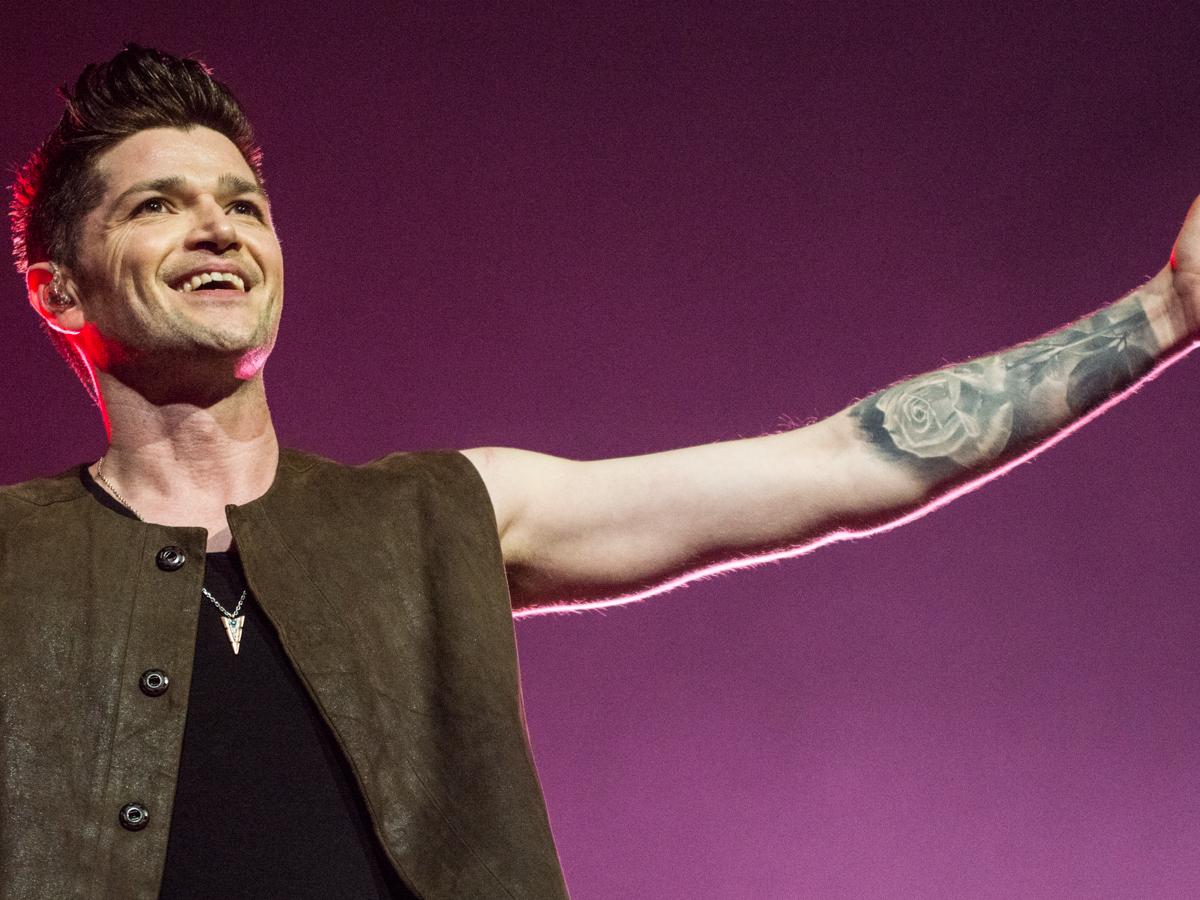 The Script call a fans ex live on stage sing break up song | Nova 969
