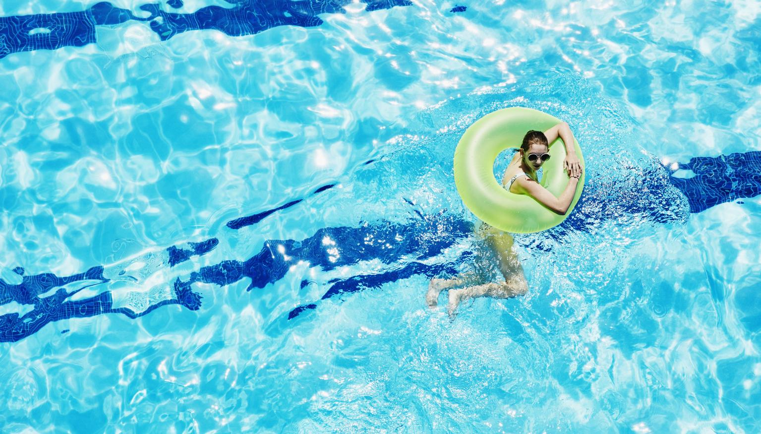 Ew There Are 75 Litres Of Pee In A Standard Swimming Pool Smooth
