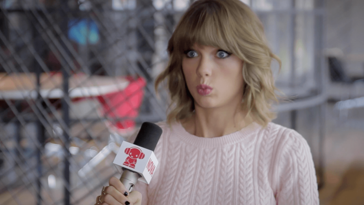 Smallzy Has A Quickie With Taylor Swift Nova 969