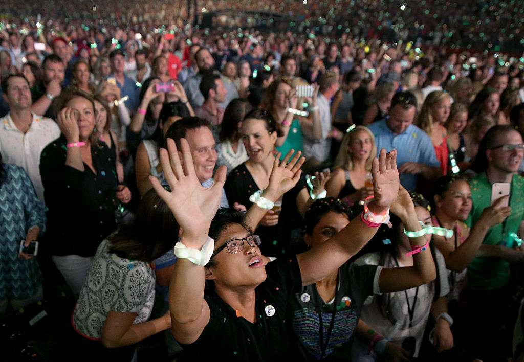 An A-Z of the Coldplay fans you'll probably see at their gigs | Nova 969